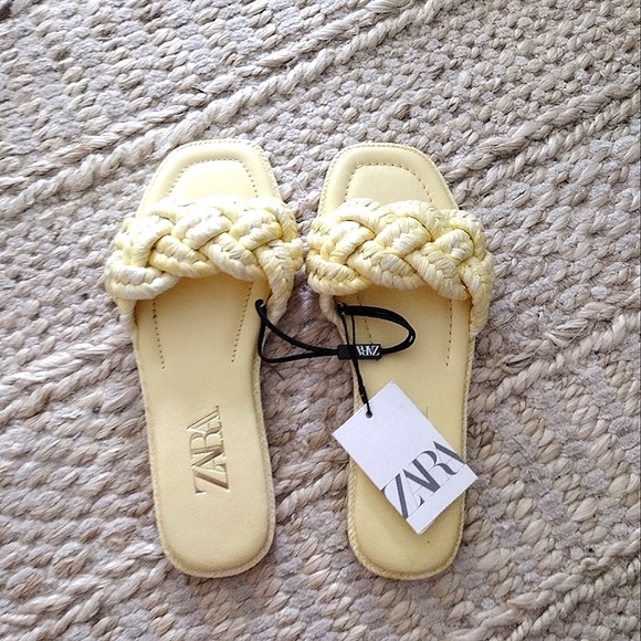 Zara | Shoes | New Zara Raffia Slide Sandals Flip Flops Straw Size 37 ...